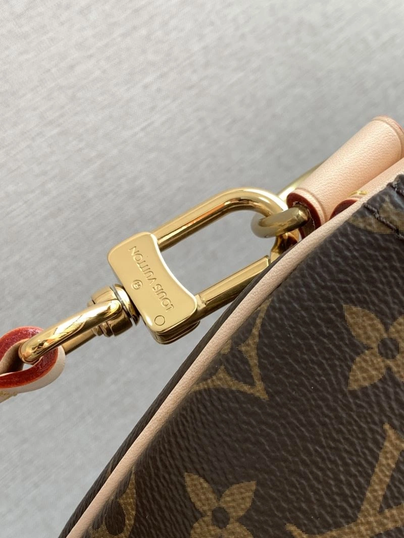 Indistinguishable Louis Vuitton Travel Bags