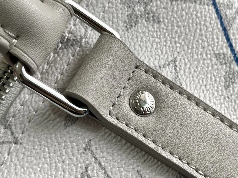 High accuracy Louis Vuitton Travel Bags