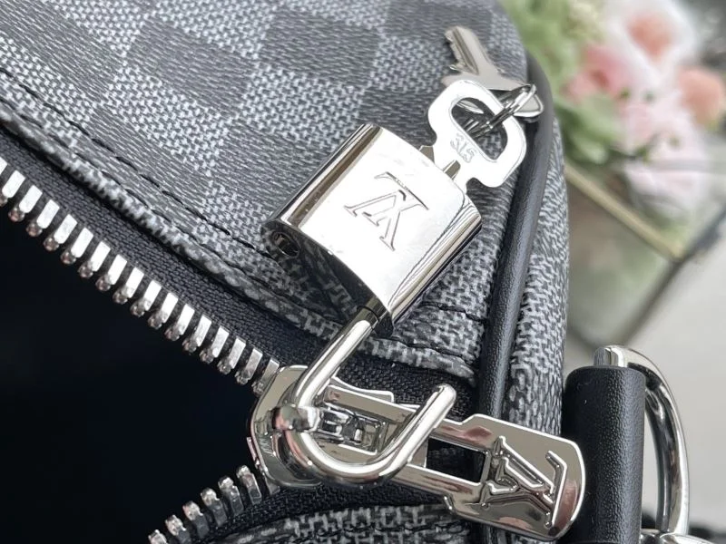 Indistinguishable Louis Vuitton Travel Bags