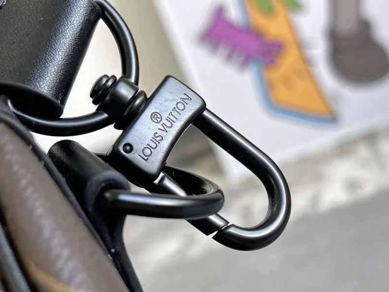 Economical Louis Vuitton Travel Bags