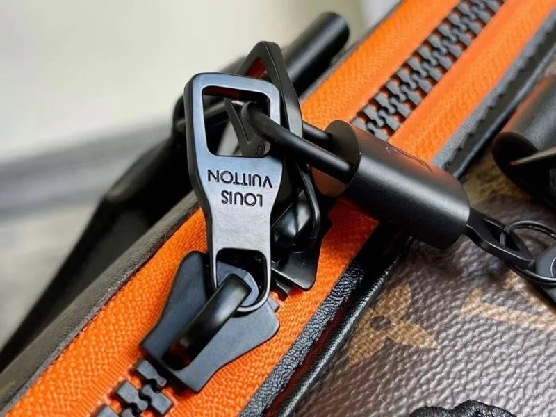 Economical Louis Vuitton Travel Bags