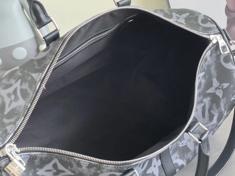 Factory-made Louis Vuitton Travel Bags
