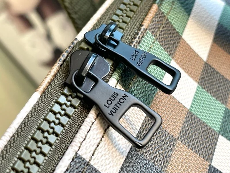 1:1 copy Louis Vuitton Travel Bags