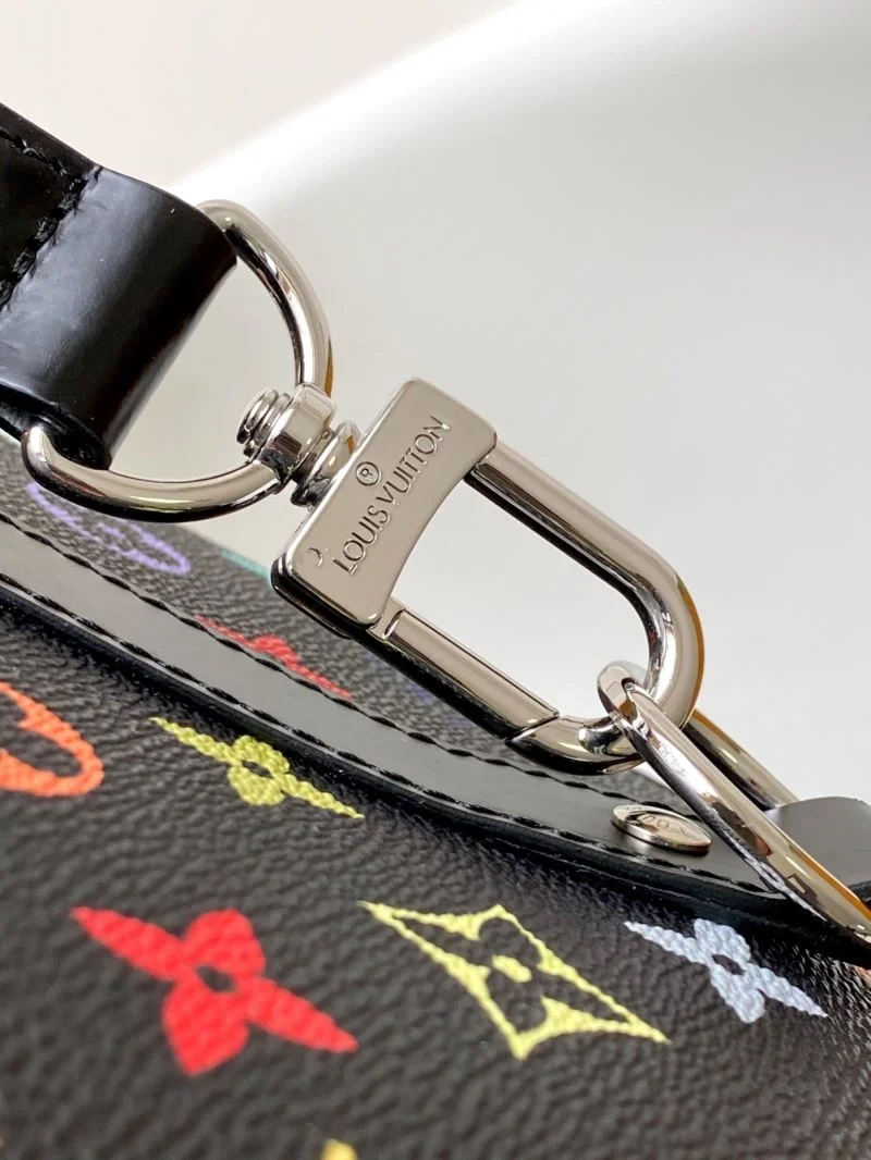 Official Louis Vuitton Travel Bags