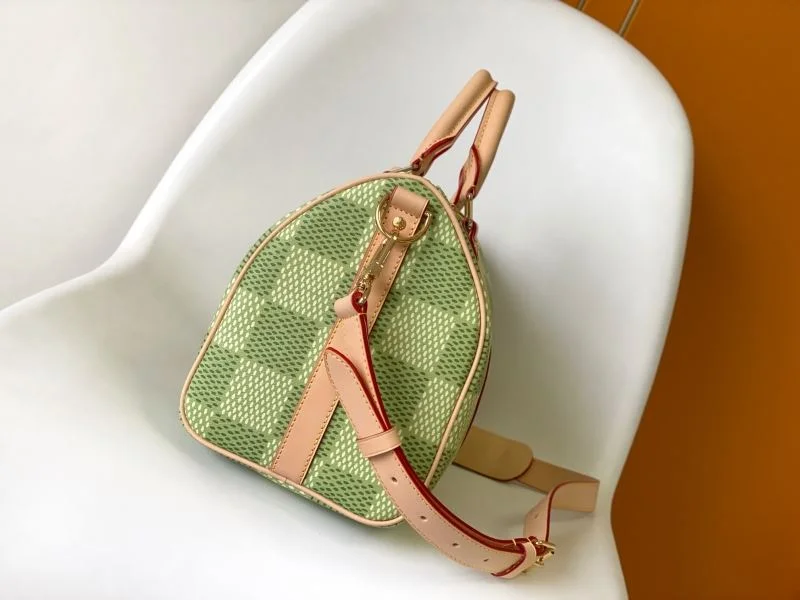 Exact replica Louis Vuitton Travel Bags