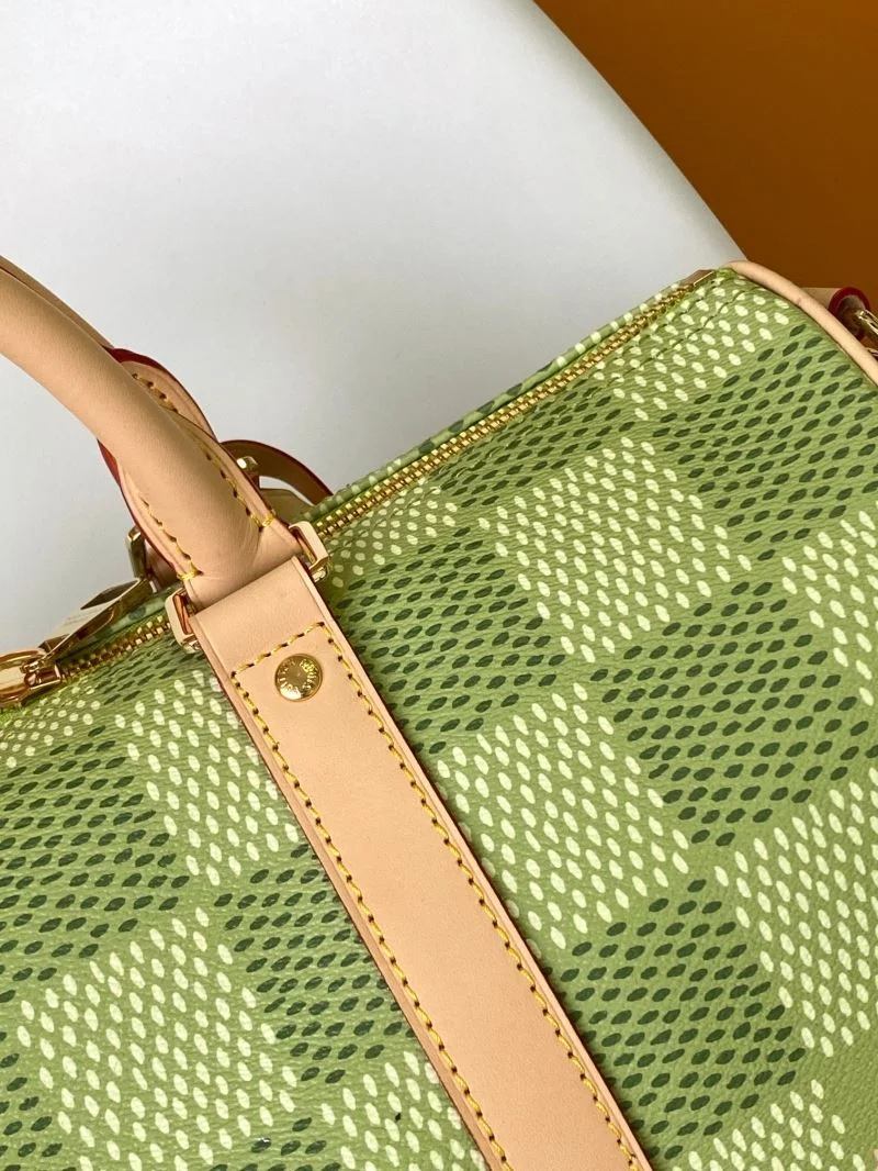 Exact replica Louis Vuitton Travel Bags
