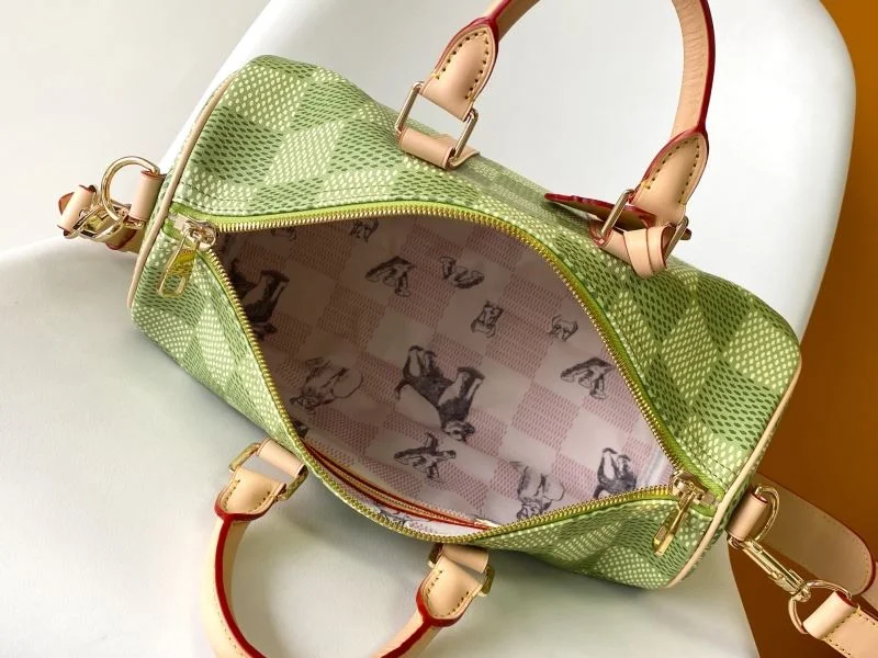 Exact replica Louis Vuitton Travel Bags
