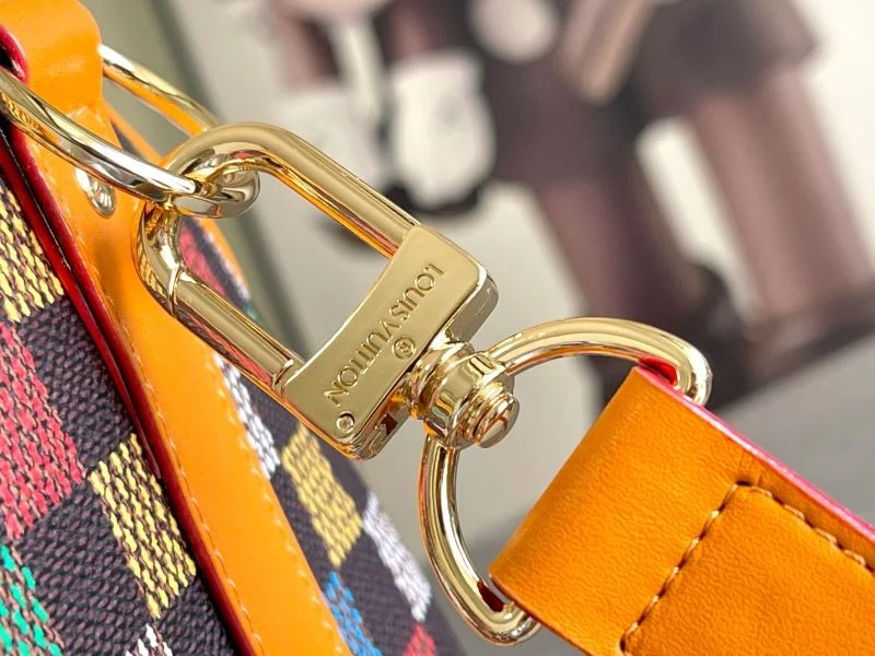 Exact replica Louis Vuitton Travel Bags