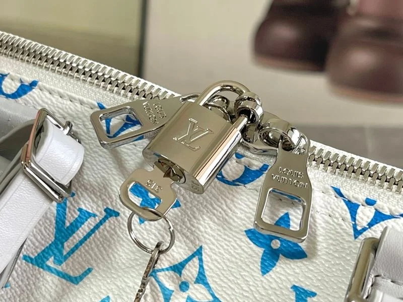 Top mirror Louis Vuitton Travel Bags