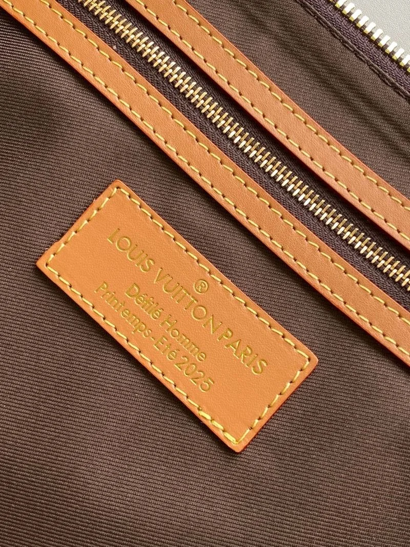 Bargain Louis Vuitton Travel Bags