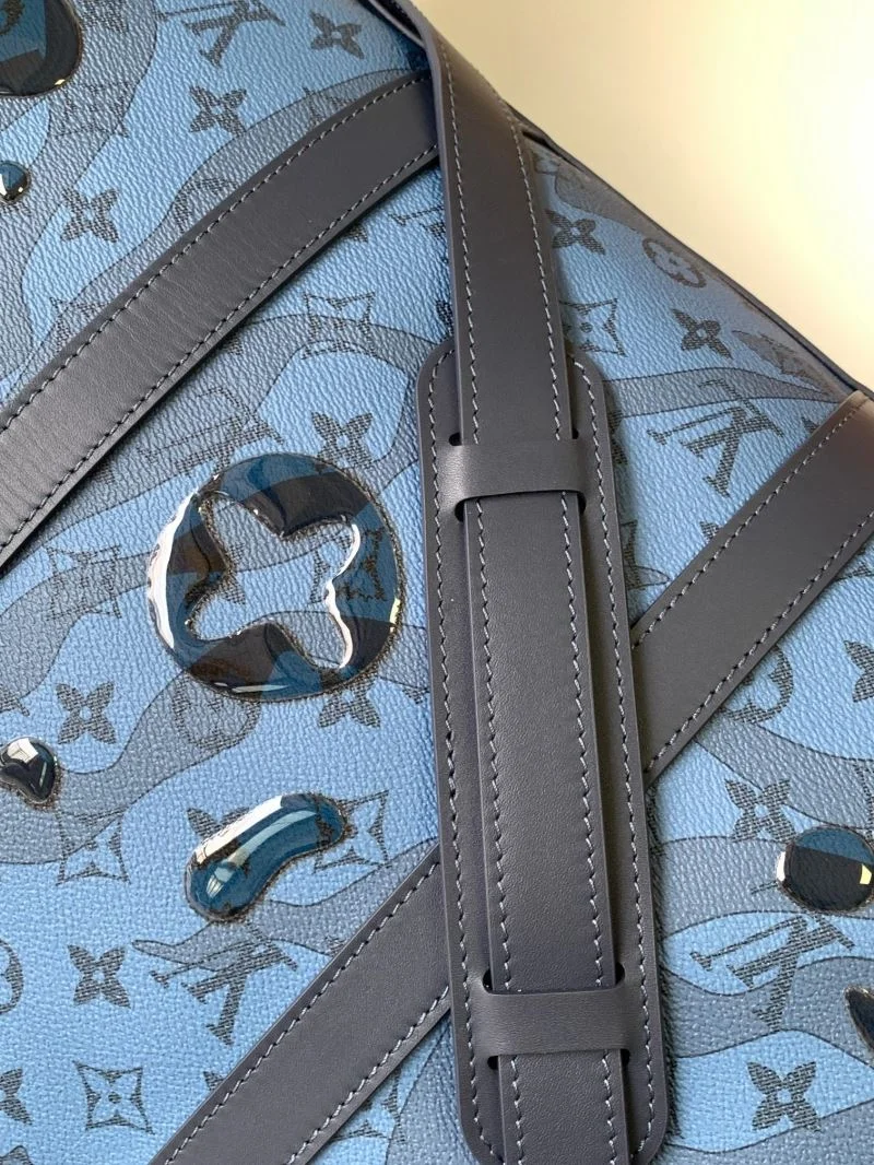 Top mirror Louis Vuitton Travel Bags