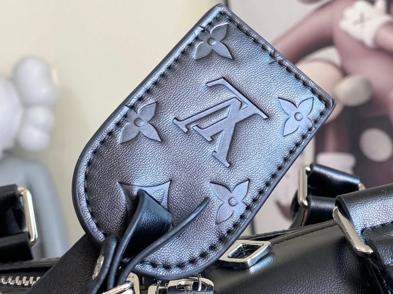 Official Louis Vuitton Travel Bags