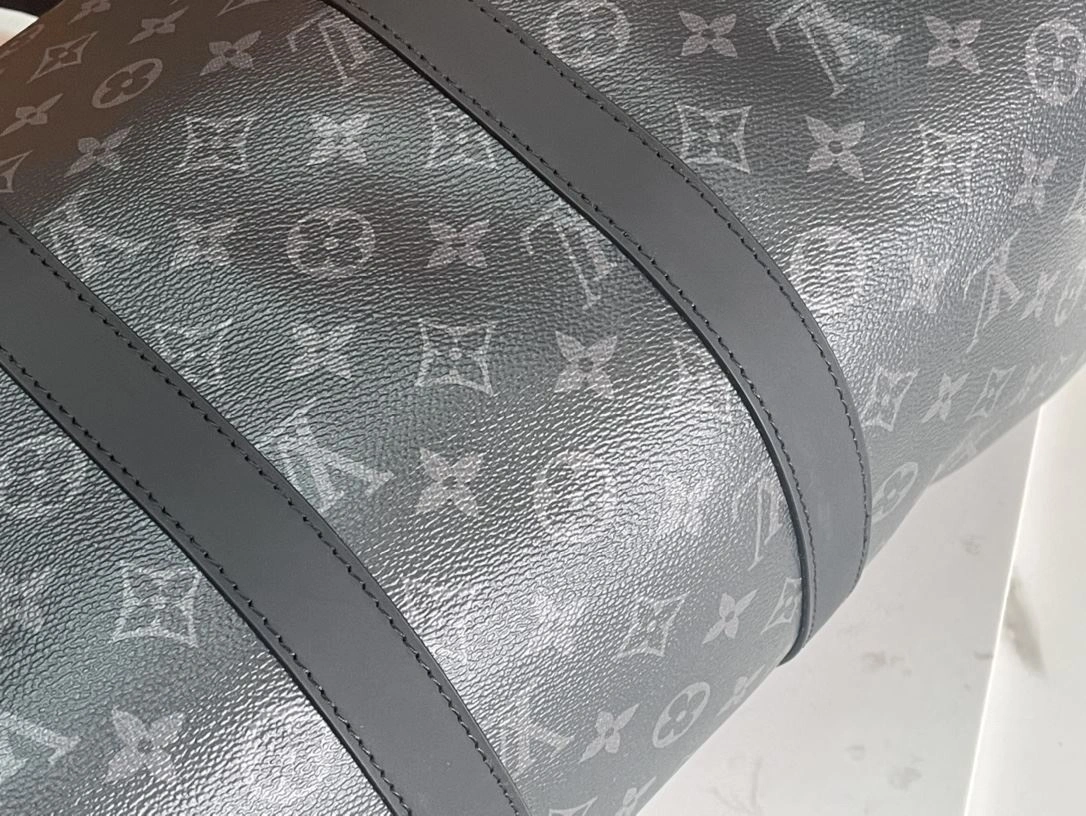 Indistinguishable Louis Vuitton Travel Bags