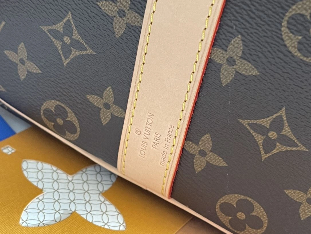 Inexpensive Louis Vuitton Travel Bags