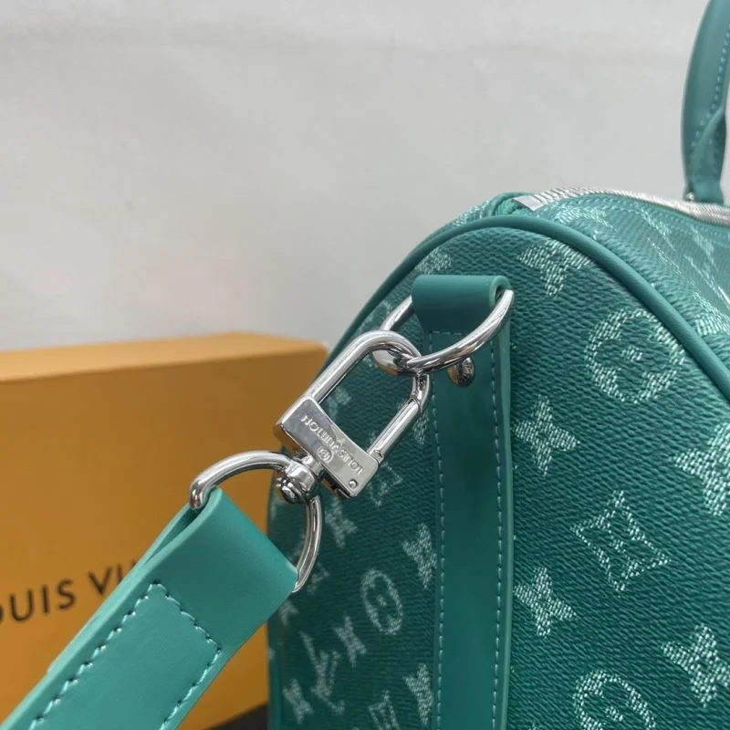 Accurate model Louis Vuitton Travel Bags