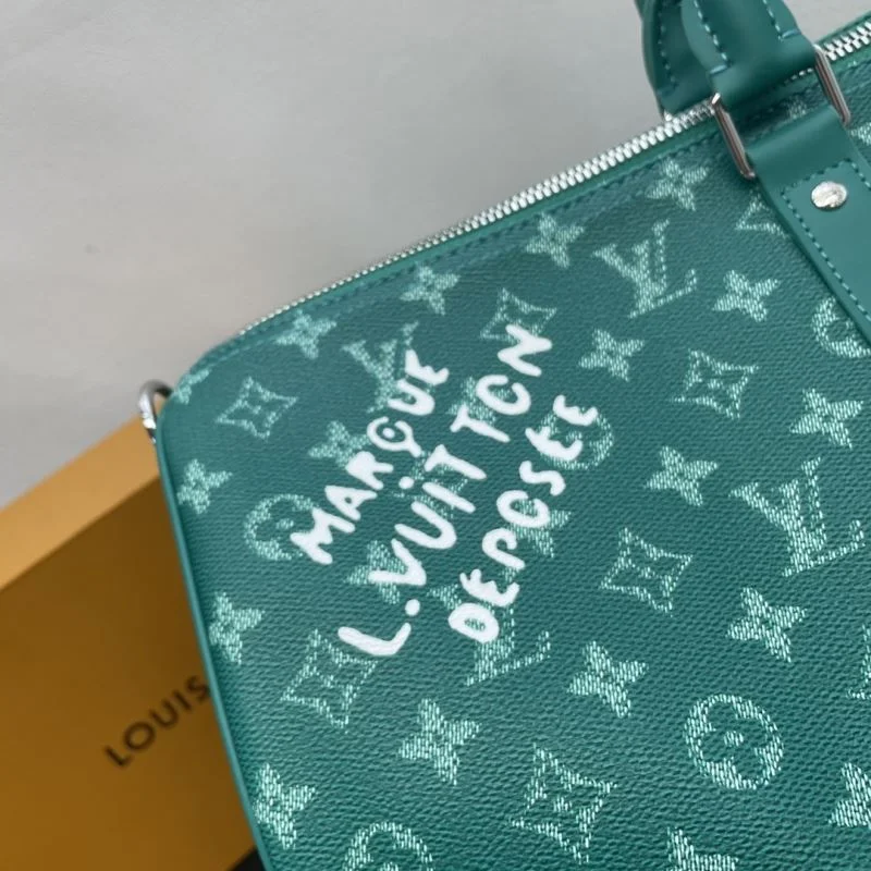 Accurate model Louis Vuitton Travel Bags