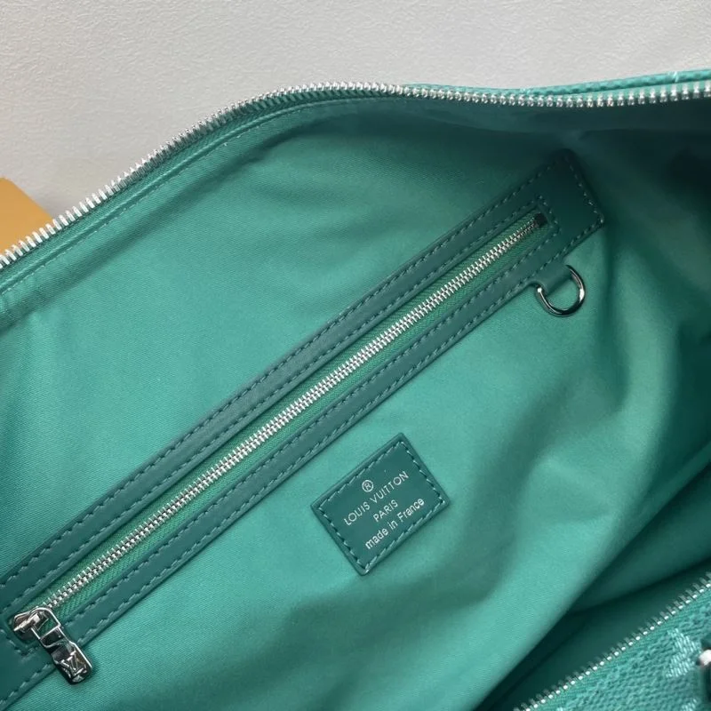 High fidelity Louis Vuitton Travel Bags