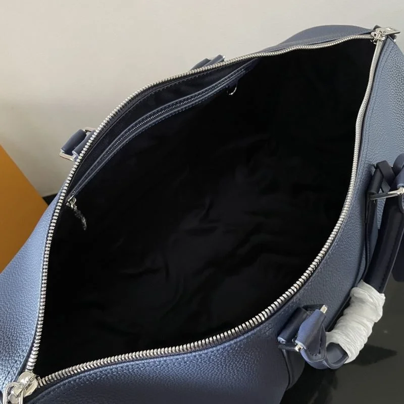 Perfect replica Louis Vuitton Travel Bags