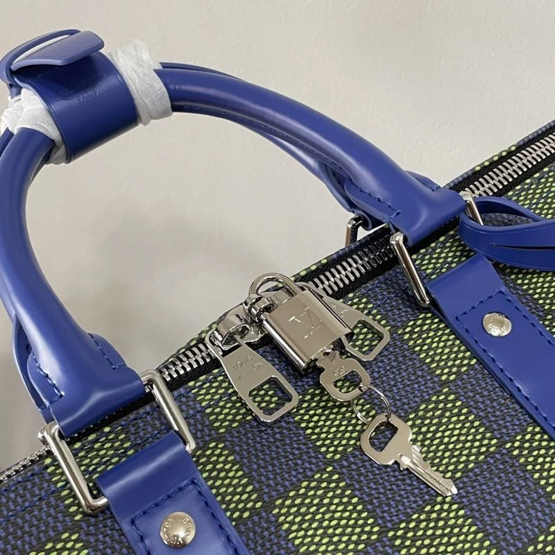 Exact replica Louis Vuitton Travel Bags