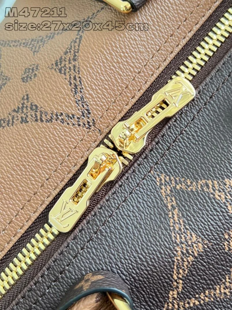 Top mirror Louis Vuitton Travel Bags