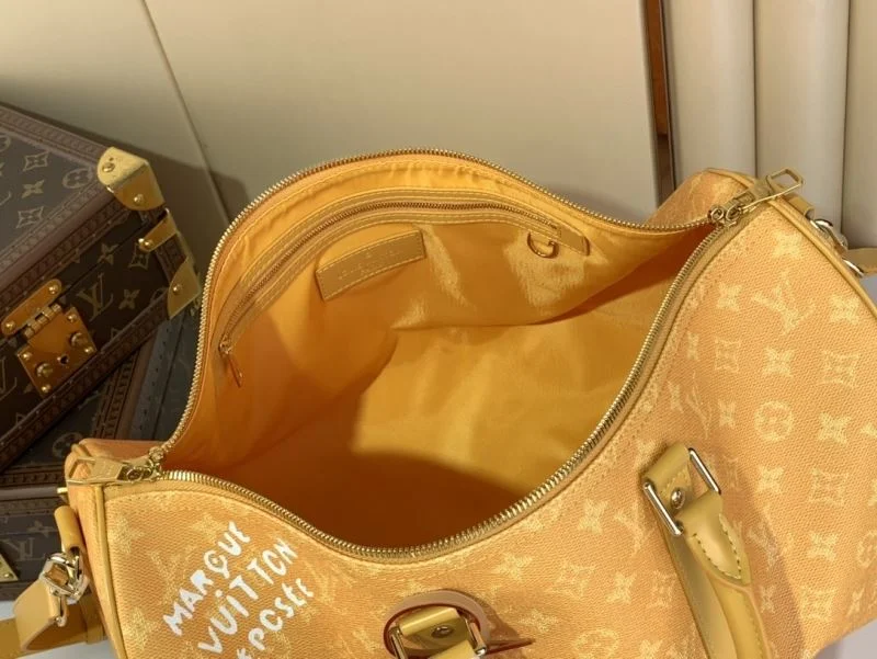 Mirror quality Louis Vuitton Travel Bags