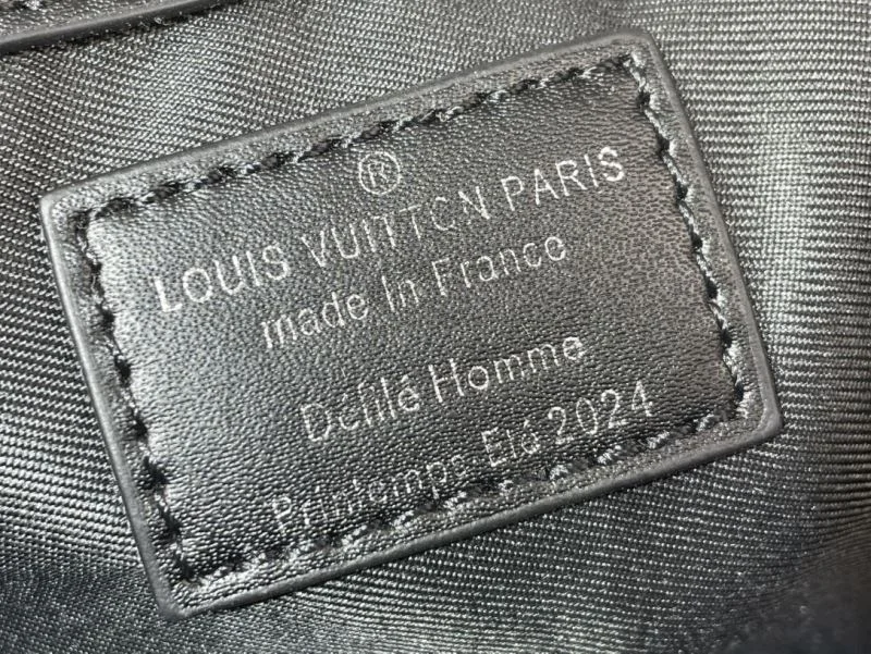 Indistinguishable Louis Vuitton Travel Bags