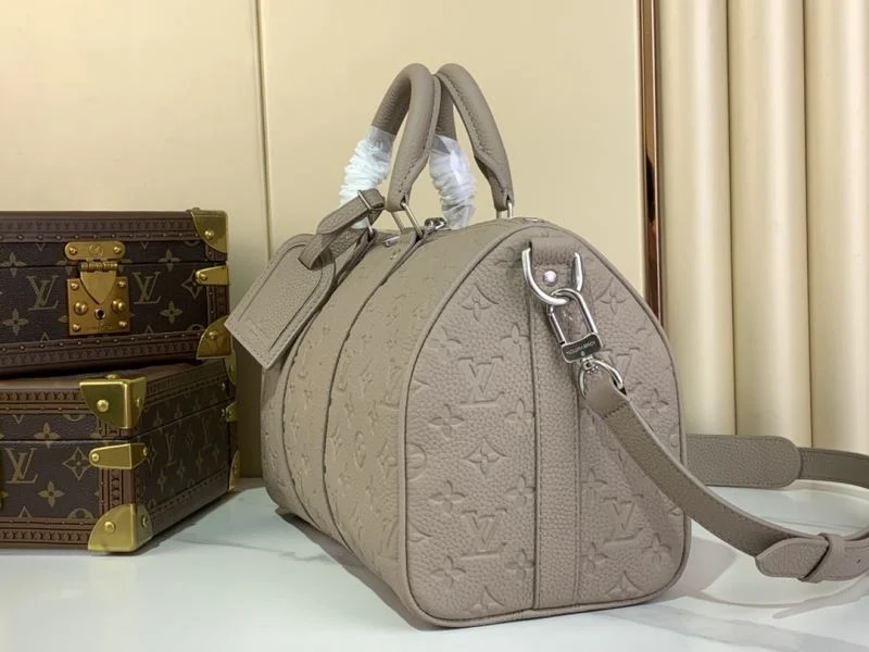 Accurate model Louis Vuitton Travel Bags