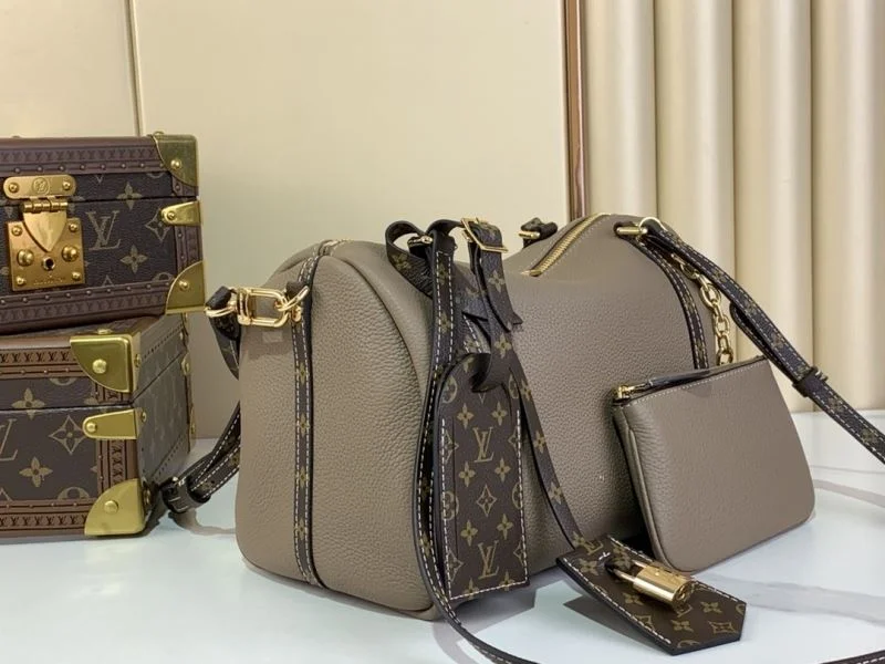Exact replica Louis Vuitton Travel Bags