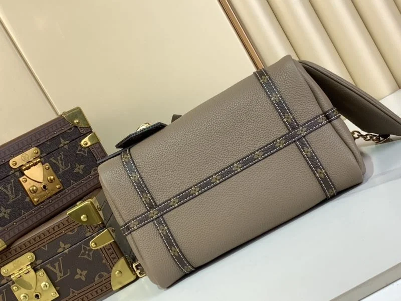 Exact replica Louis Vuitton Travel Bags