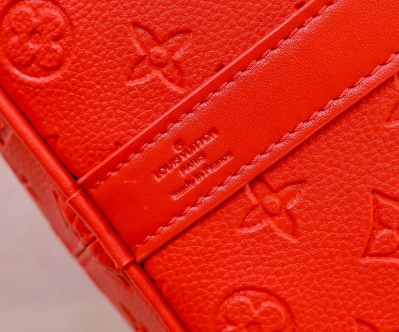 Mirror quality Louis Vuitton Travel Bags