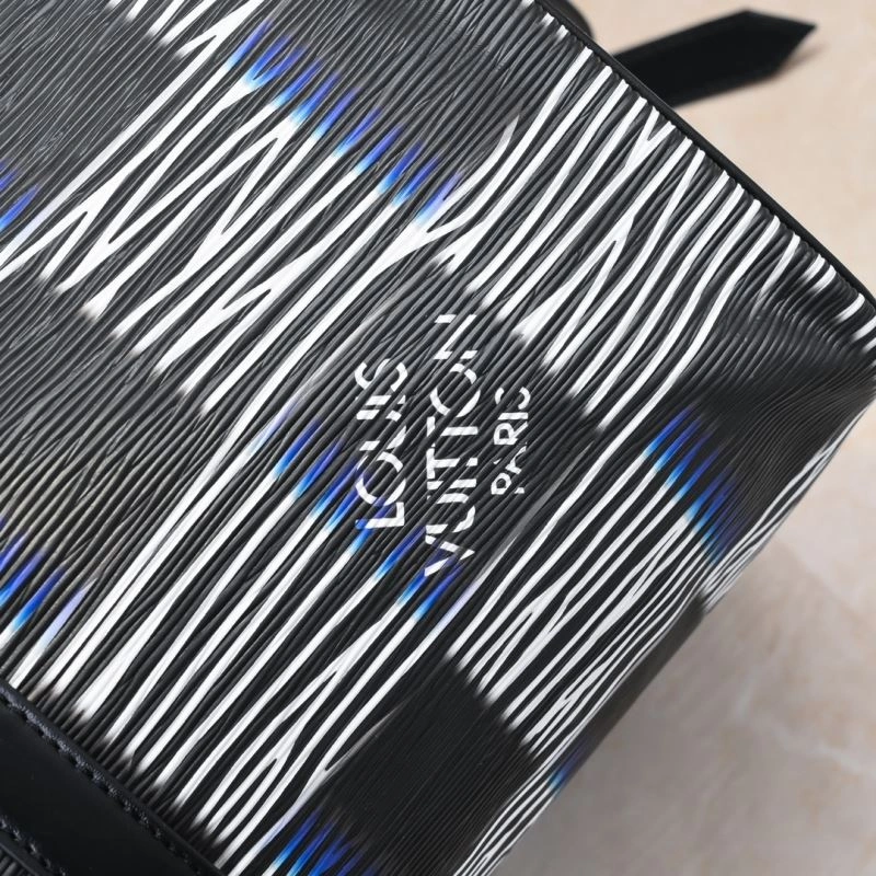 Inexpensive Louis Vuitton Travel Bags