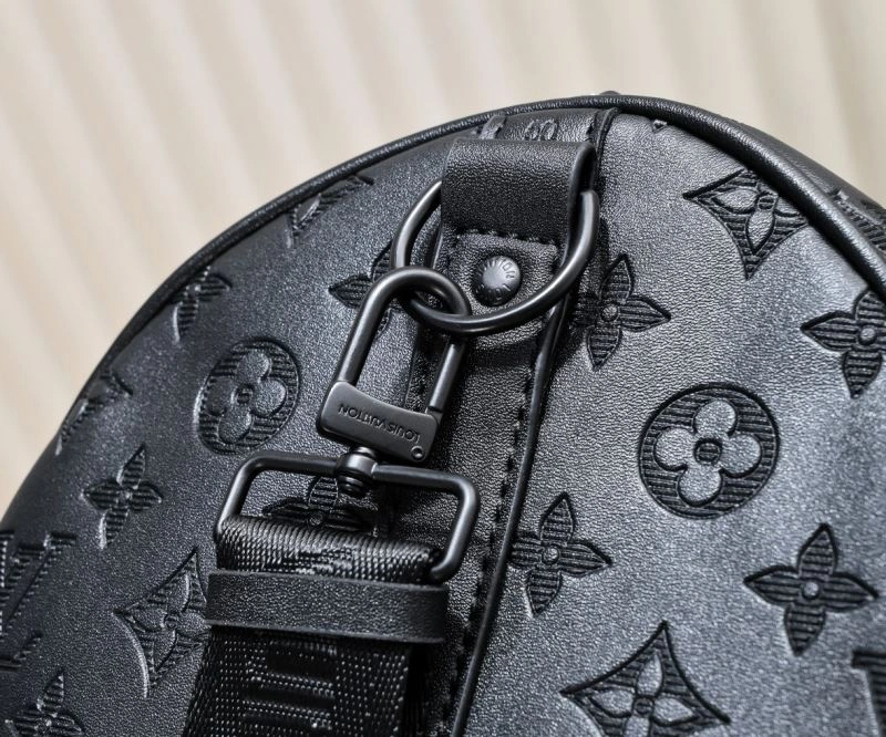 Accurate model Louis Vuitton Travel Bags