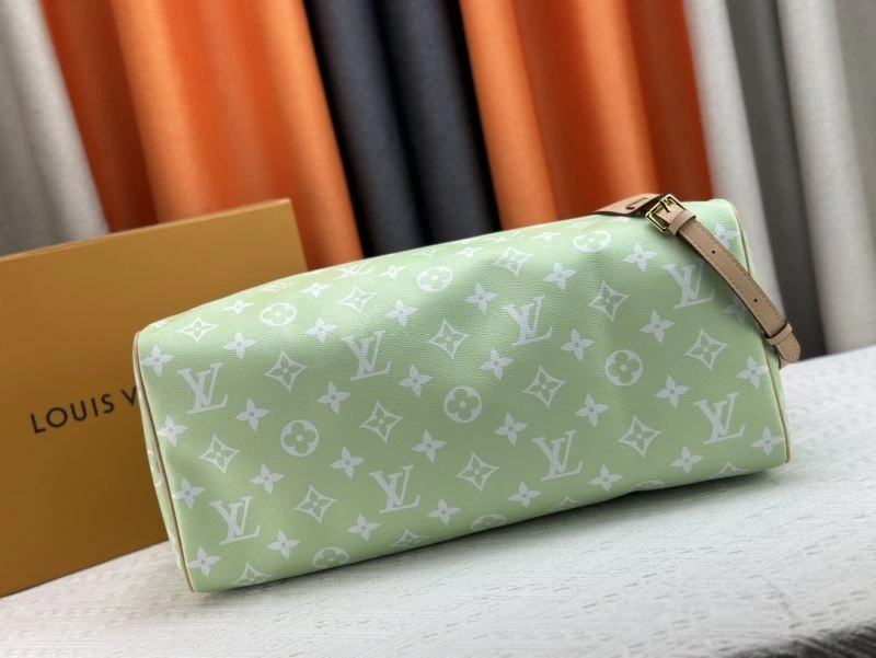 Top mirror Louis Vuitton Travel Bags