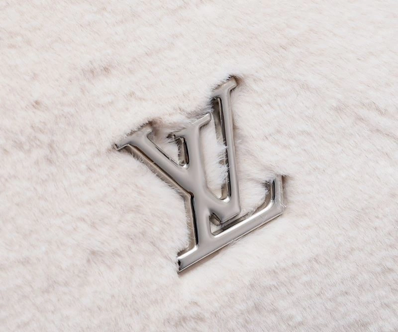 Inexpensive Louis Vuitton Travel Bags