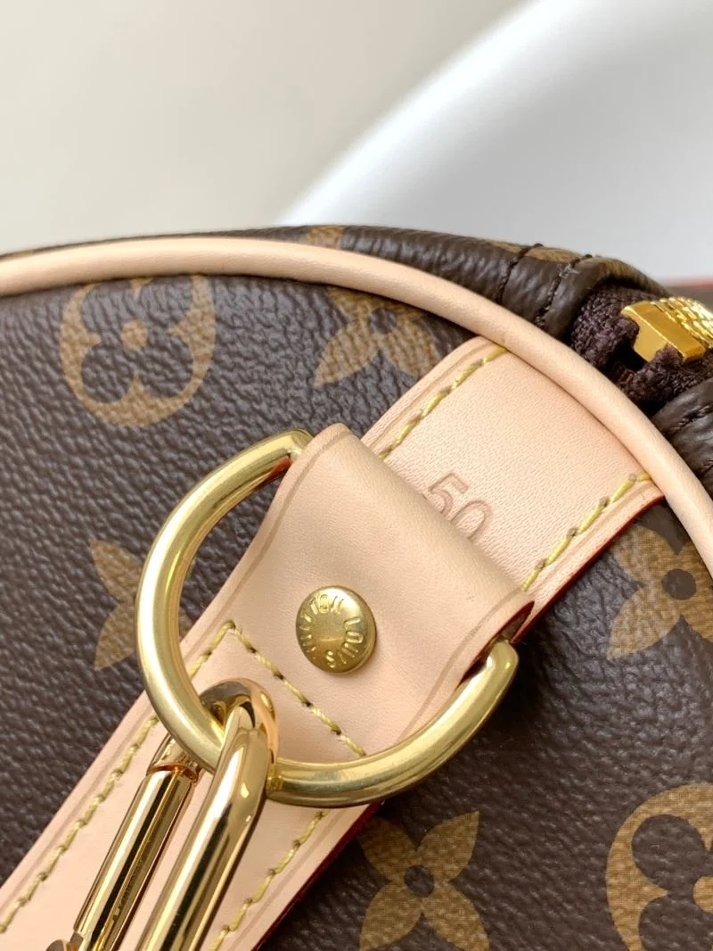 Accurate model Louis Vuitton Travel Bags