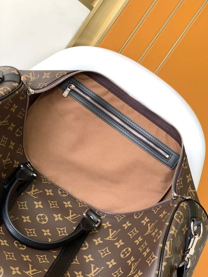 Bargain Louis Vuitton Travel Bags