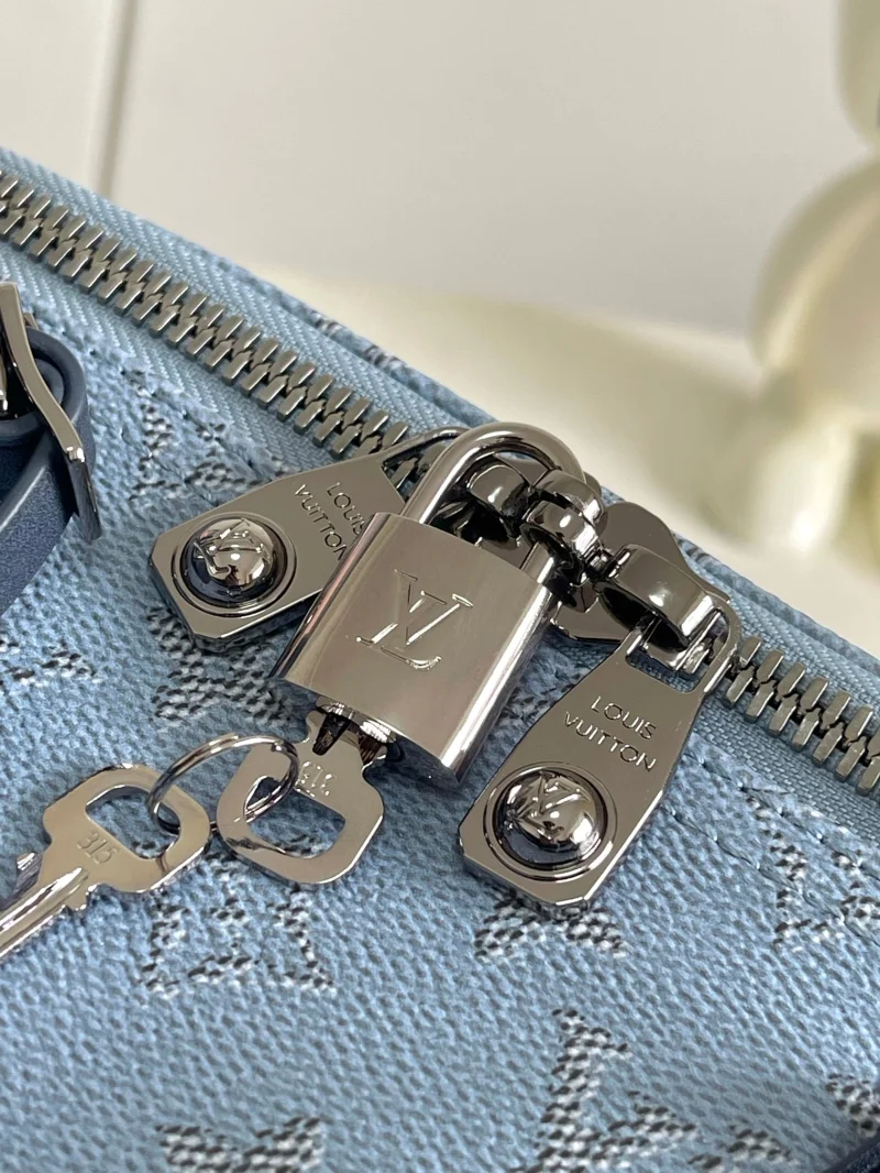 High accuracy Louis Vuitton Travel Bags