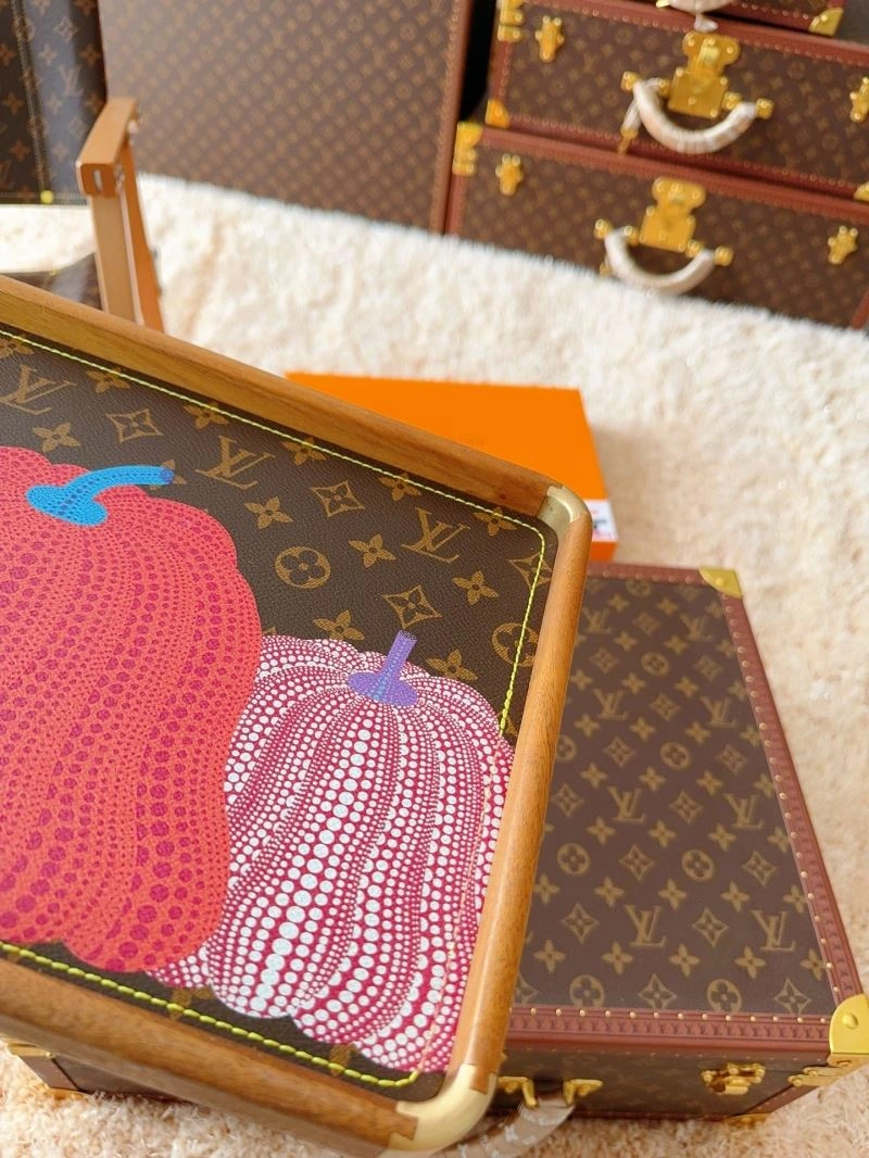 Mirror quality Louis Vuitton Trays