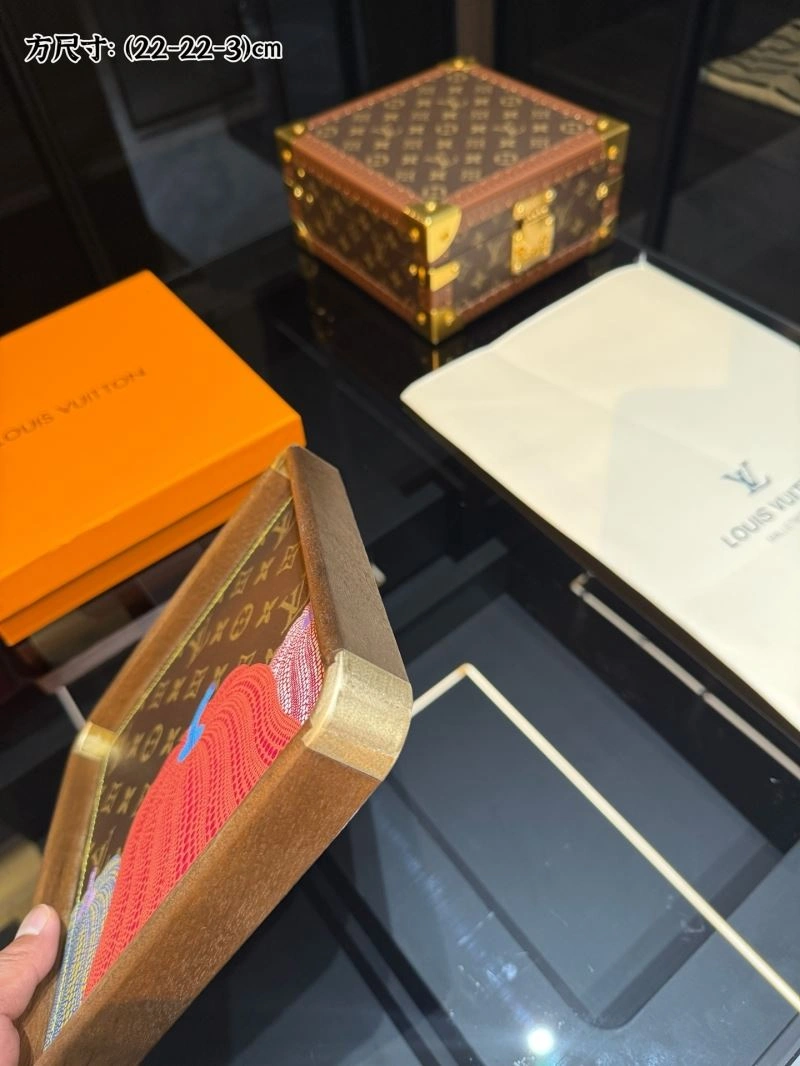 Mirror quality Louis Vuitton Trays