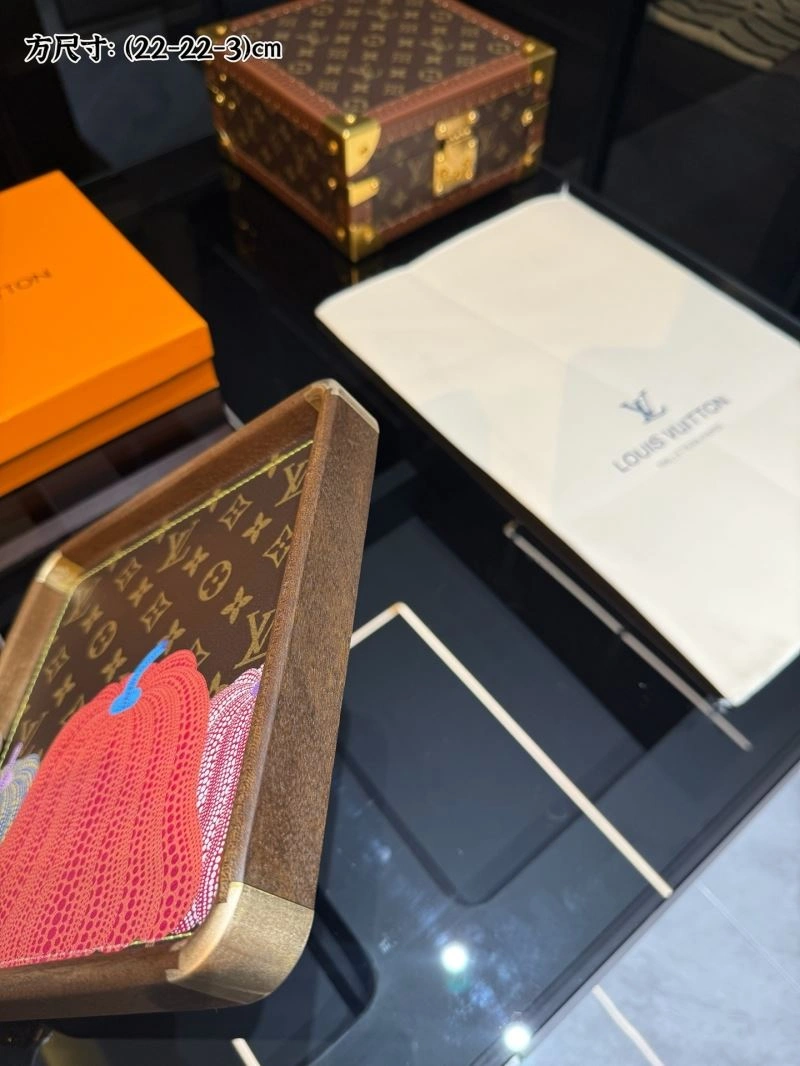 Mirror quality Louis Vuitton Trays