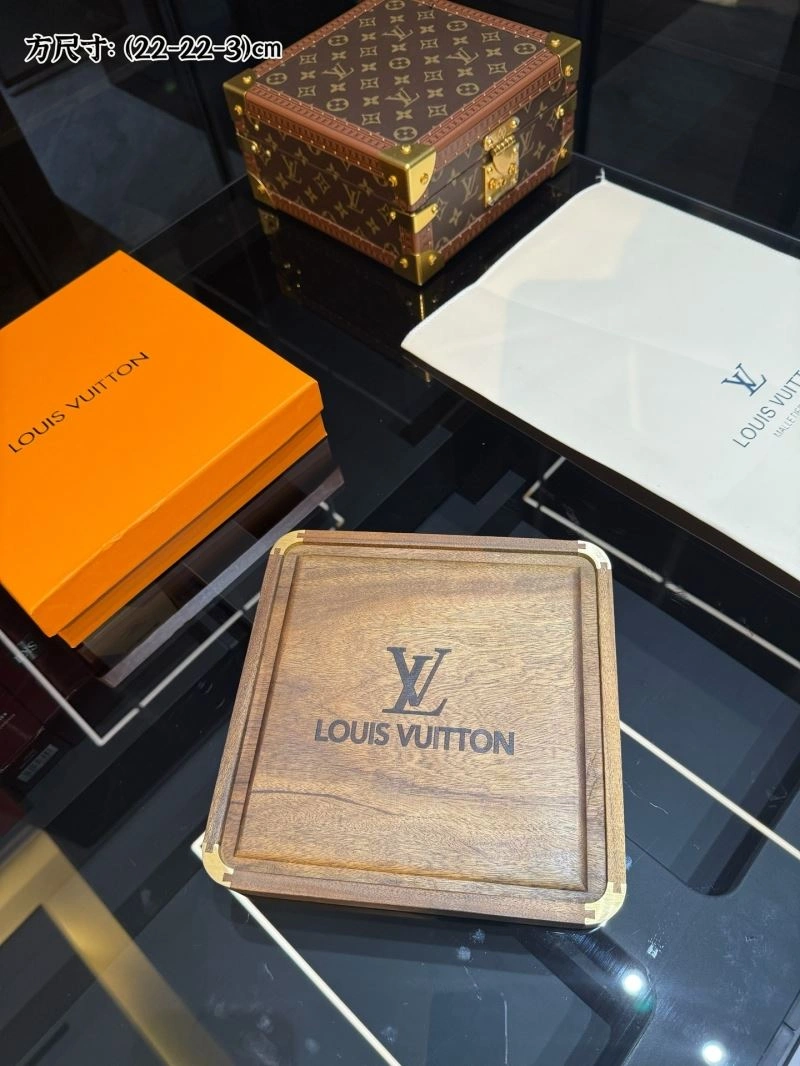 Mirror quality Louis Vuitton Trays