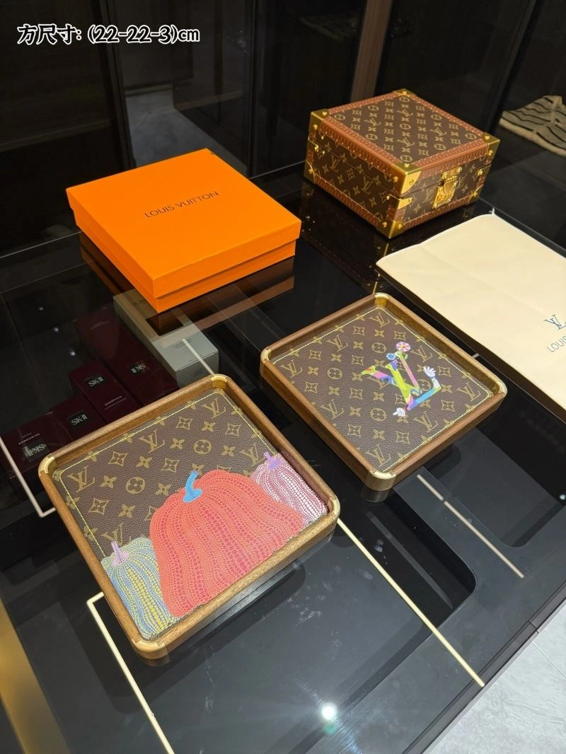 Mirror quality Louis Vuitton Trays