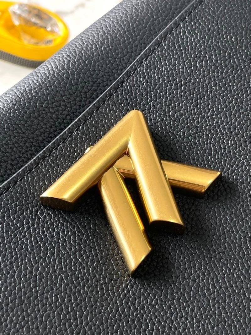 Top mirror Louis Vuitton Twist Bags