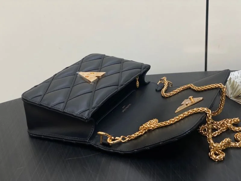 Cut-rate Louis Vuitton Twist Bags