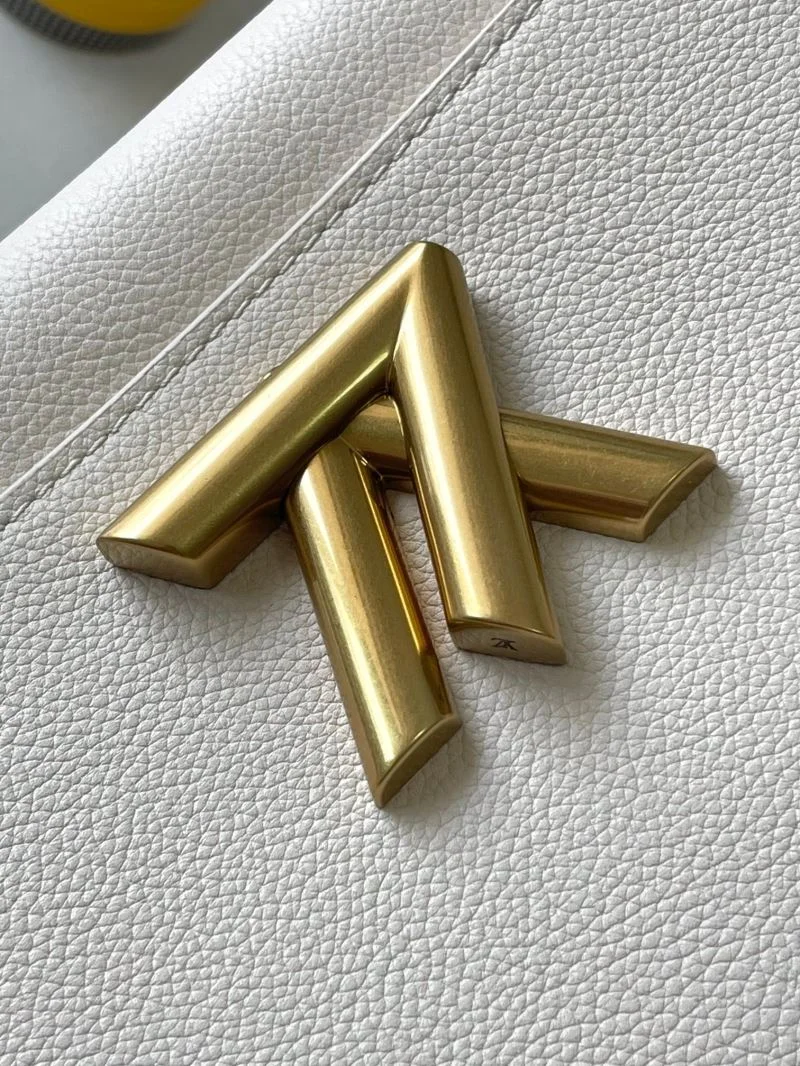 Bargain Louis Vuitton Twist Bags