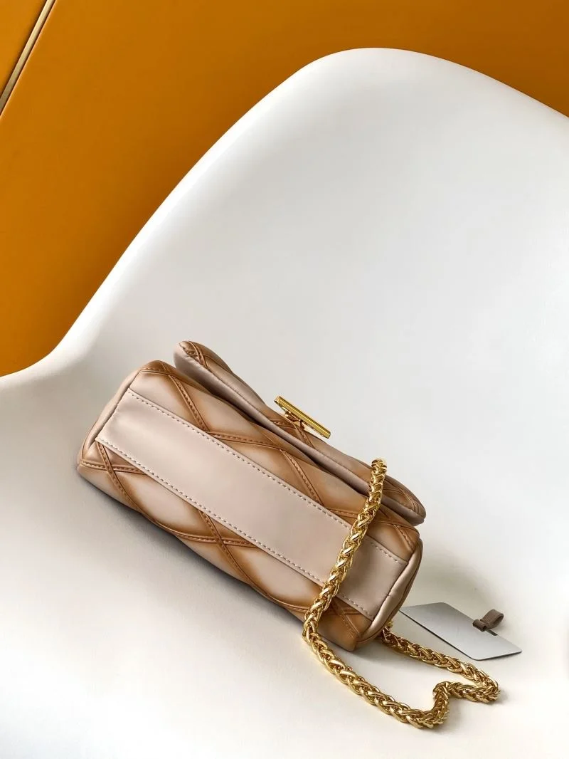 Accurate model Louis Vuitton Twist Bags