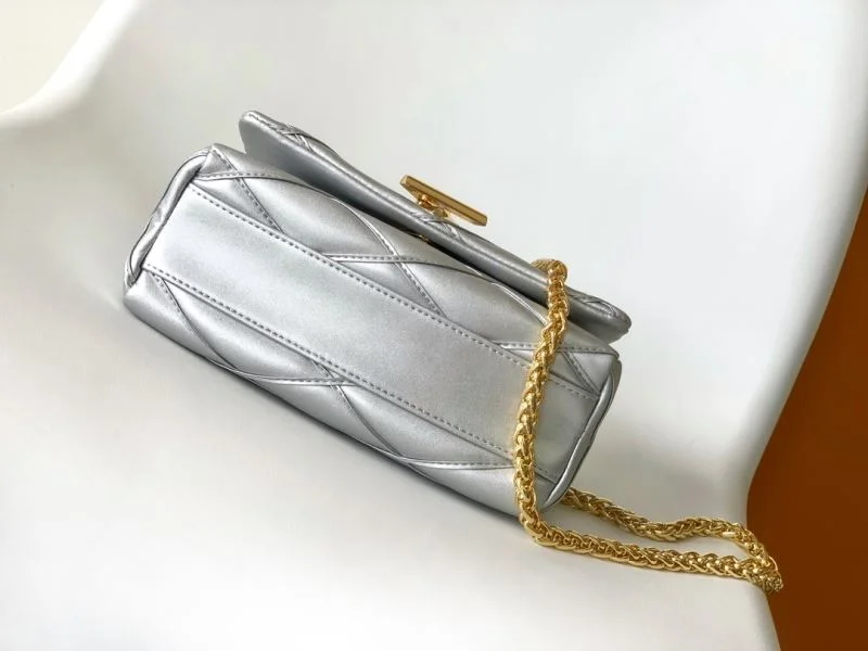 Original Louis Vuitton Twist Bags