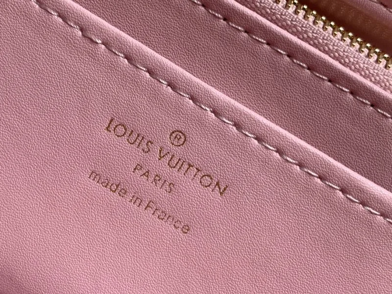 Accurate model Louis Vuitton Twist Bags