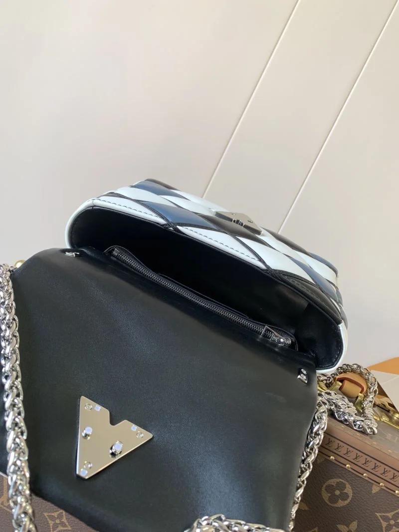 Inexpensive Louis Vuitton Twist Bags