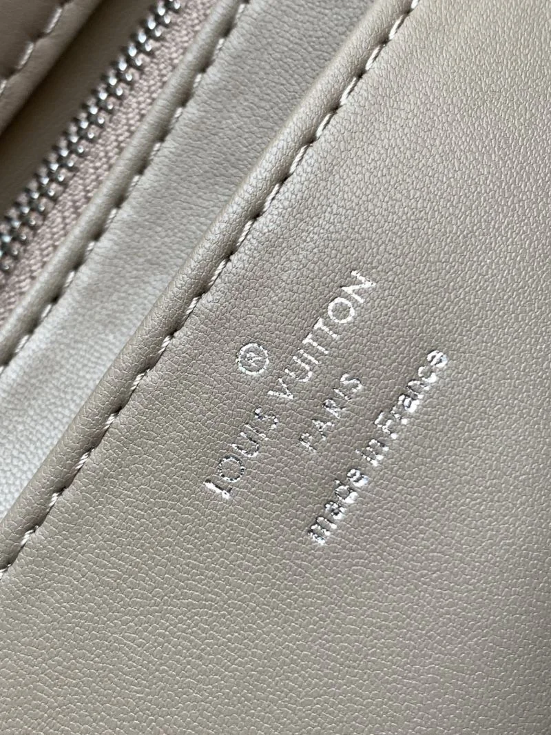 Inexpensive Louis Vuitton Twist Bags